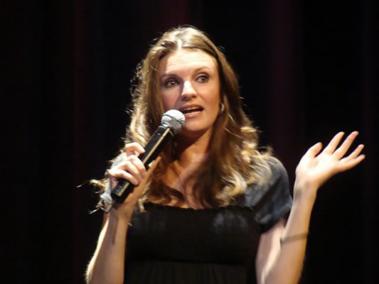 Giggle Goddess: Jackie Monahan - Comediva